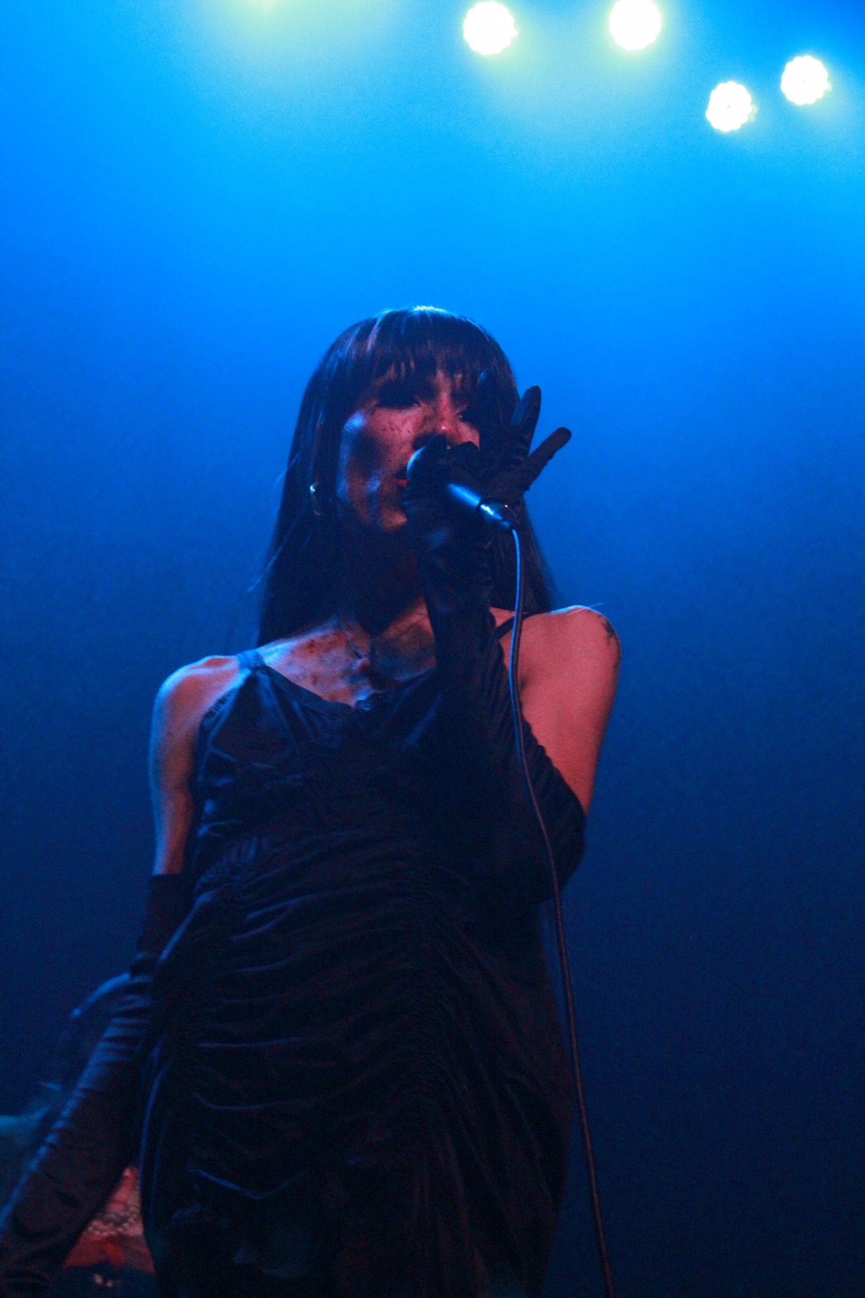 Trauma Bonding with Alice Glass – UCLA Radio